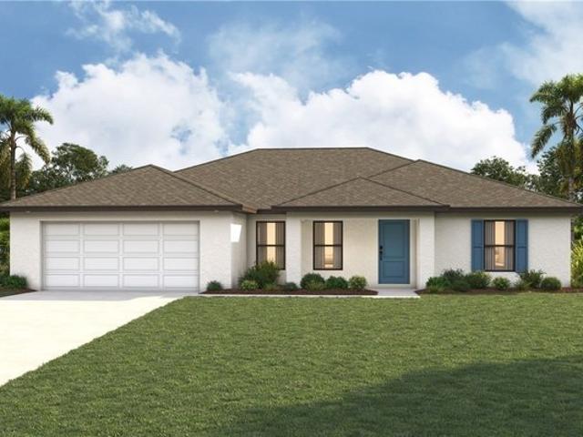 541 Louisville St E, Lehigh Acres, FL 33974