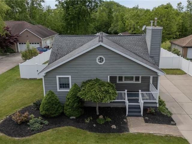 541 Lake Ave, Lancaster, NY 14086