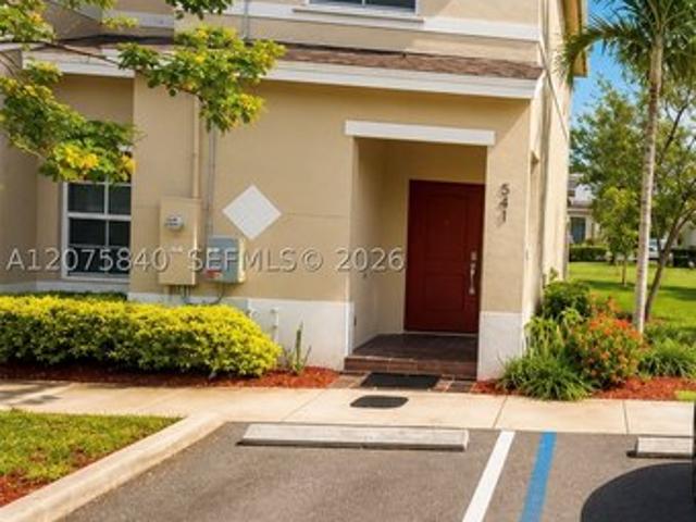 541 NE 5th Ter, Florida City, FL 33034