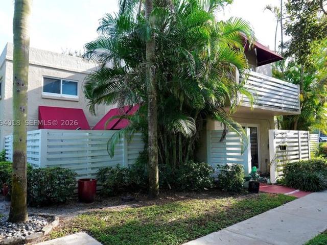 541 NW 98th Ave, Plantation, FL 33324