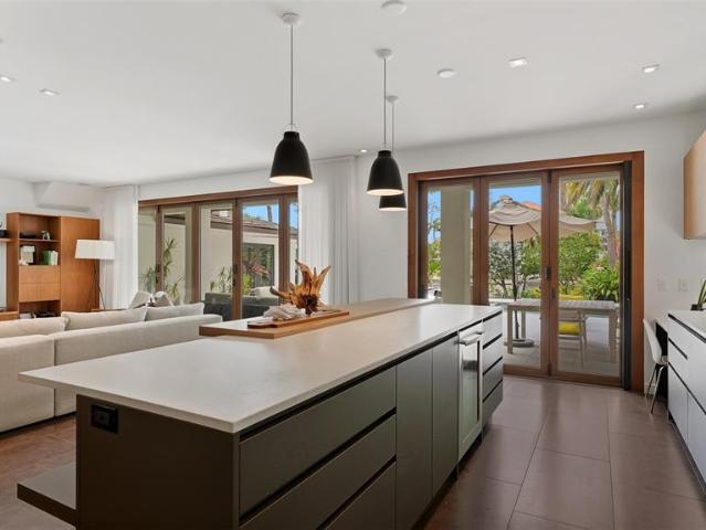 541 S Washington Dr, Sarasota, FL 34236 | MLS #A4695