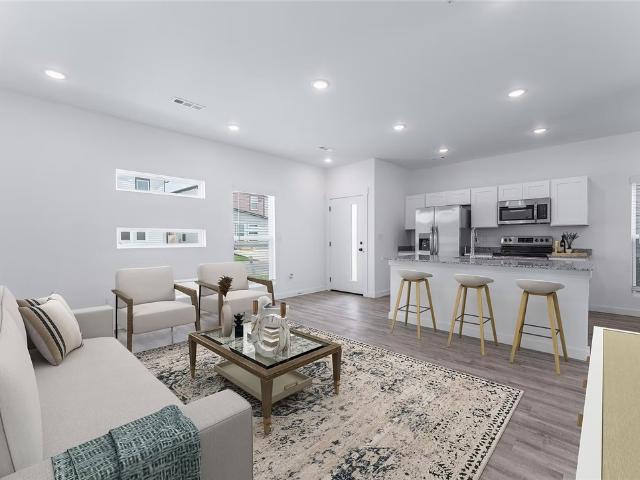 541 Solar Street