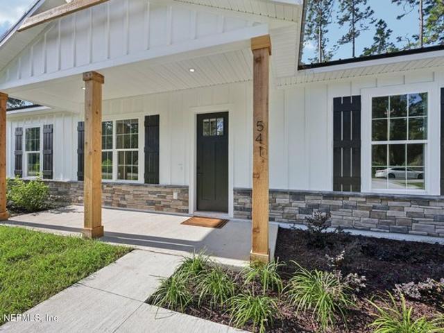 541 Palmetto Bluff Rd, Palatka, FL 32177