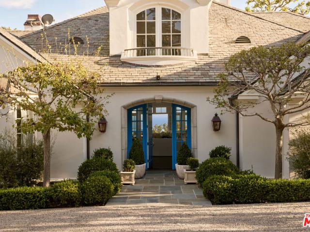 541 Paseo Miramar
