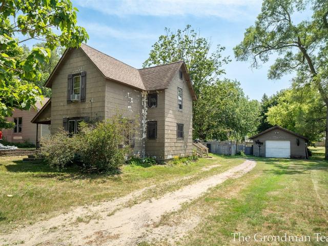 541 W Elm Street