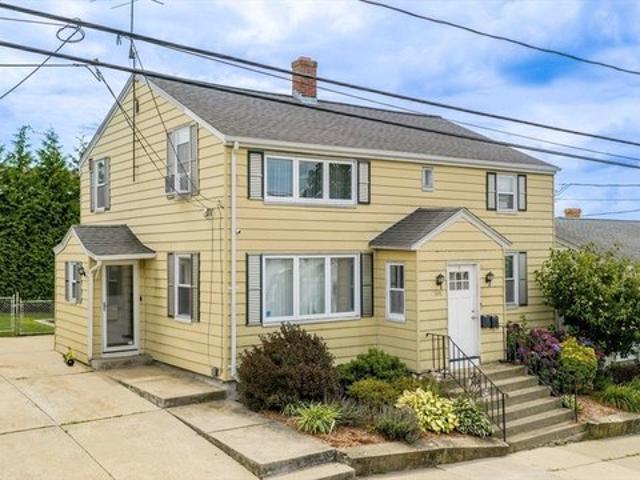 541 Woodman St, Fall River, MA 02724