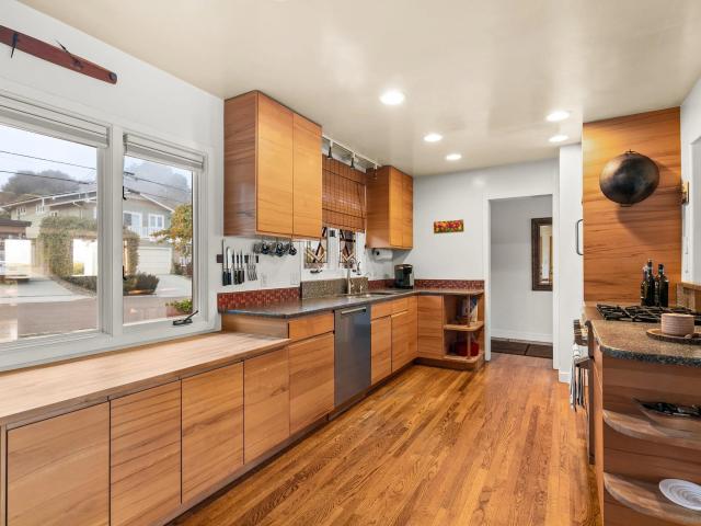 541 Tarento Dr