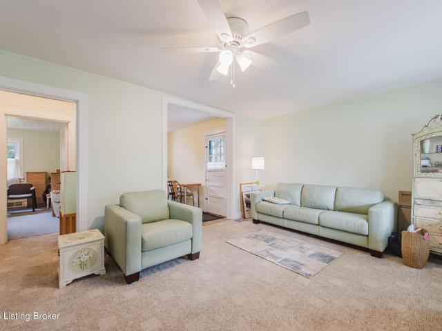 541 University Ave