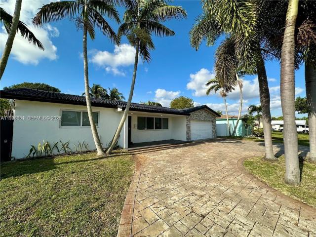 5424 Garfield St, Hollywood, FL 33021 | MLS #A11998 | Compass