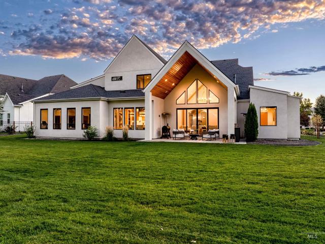 5424 W Founders Drive