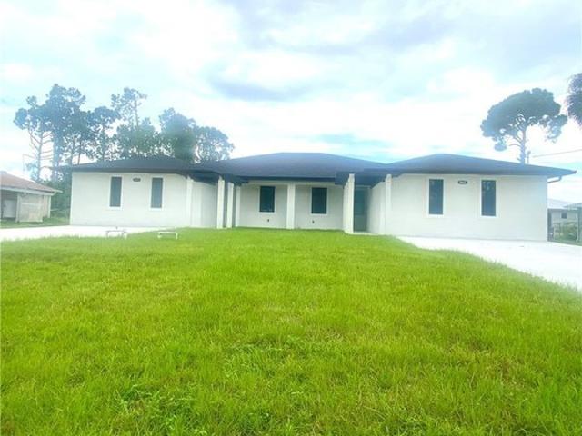 5425/5 Centennial Blvd, Lehigh Acres, FL 33971