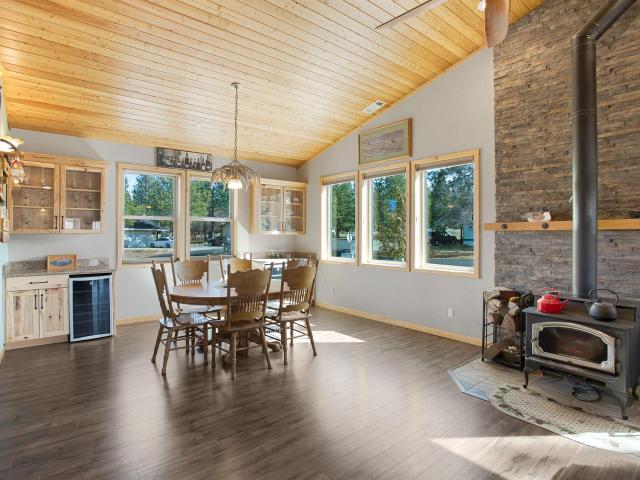 5425 Muskrat Road