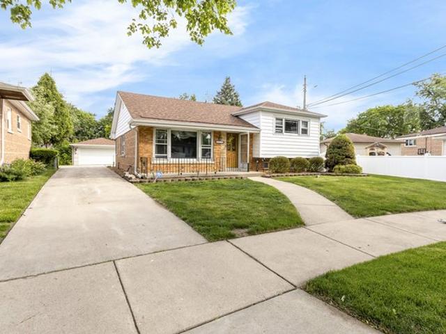 5425 Drury Ln, Oak Lawn, IL 60453