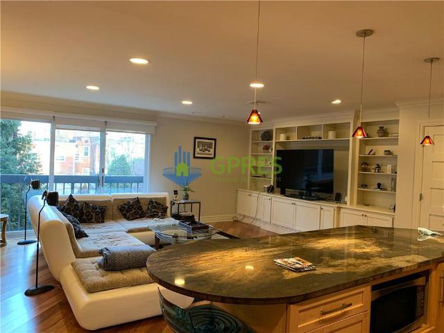 5425 Fifth Ave, Unit 105, Pittsburgh, PA 15232 | MLS #1747 | Compass