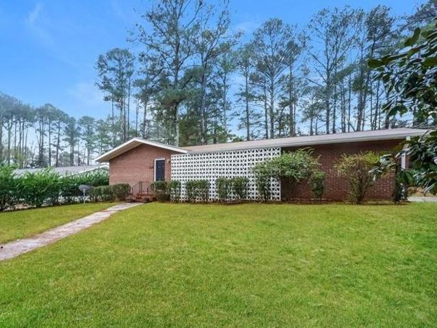 5425 St Lo Ln, College Park, GA 30349