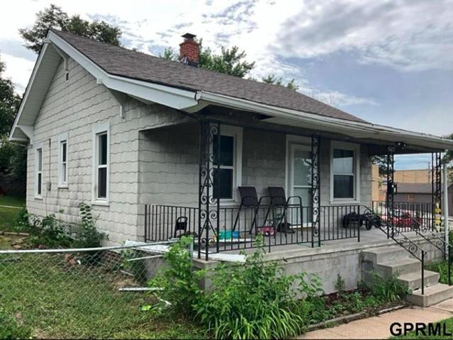 5425 S 23rd St, Omaha, NE 68107