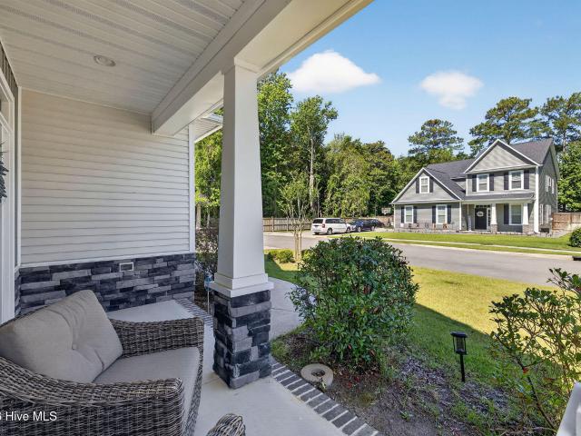 5425 Sharp Acorn Court