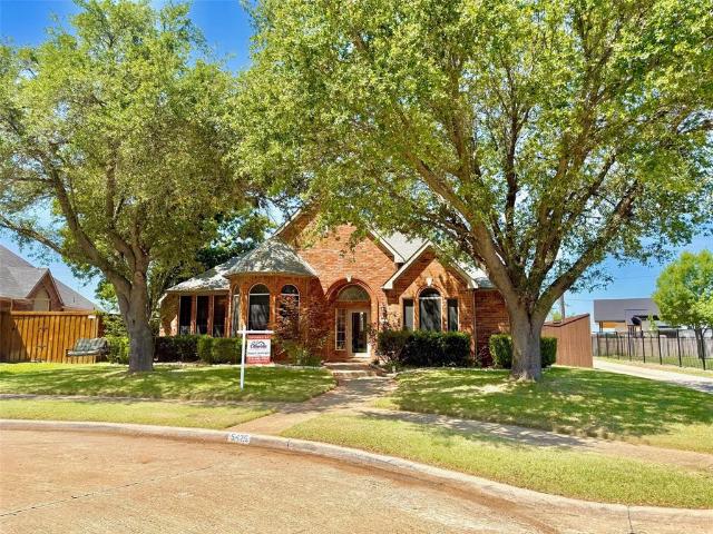 5425 Wood Creek Lane