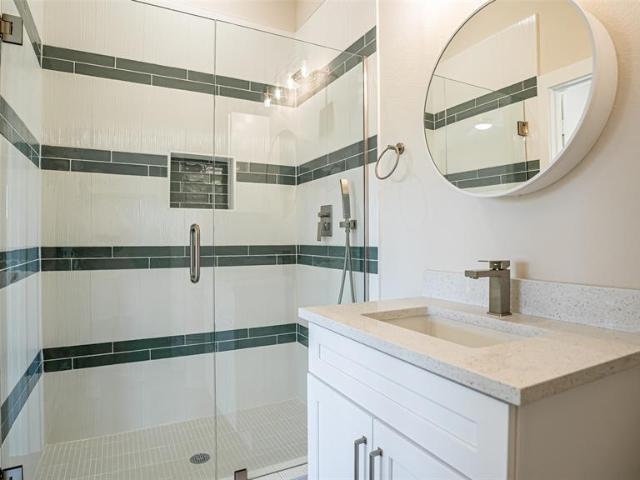 5426 Van Horn Dr, Granbury, TX 76048 | MLS #21181