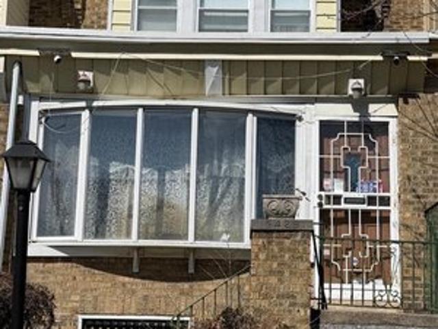 5429 Arlington St, Philadelphia, PA 19131