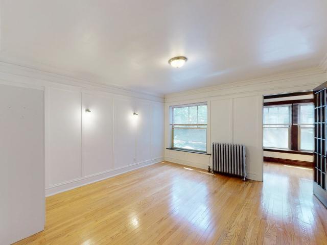 5429 S. Woodlawn Avenue 3 Bedroom Apartment for Rent at 5429 S Woodlawn Ave, Chicago, IL 60615 Hyde Park
