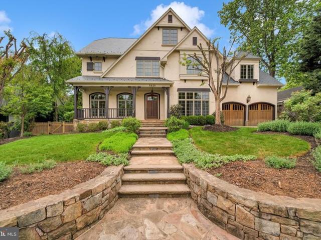 5420 Moorland Ln, Bethesda, MD 20814