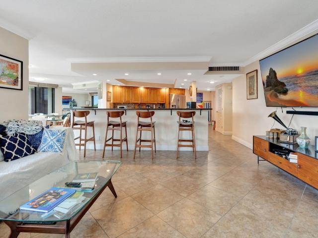 5420 N Ocean Dr, Unit 206, Singer Island, FL 33404 | MLS #R11050