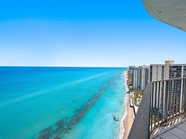 5420 N Ocean Dr, Unit PH2, Riviera Beach, FL 33404 | MLS #B26007 | Compass