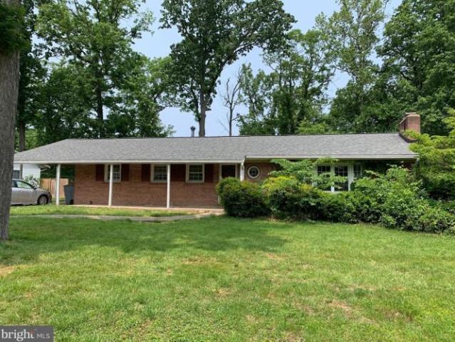 5420 Brookland Rd, Alexandria, VA 22310