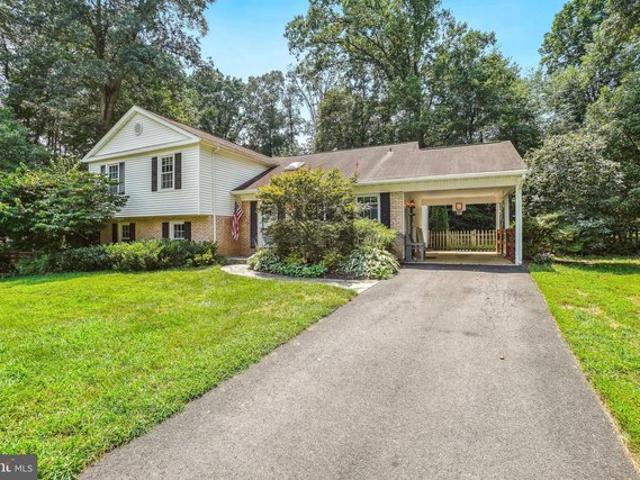 5420 Rumsey Pl, Fairfax, VA 22032