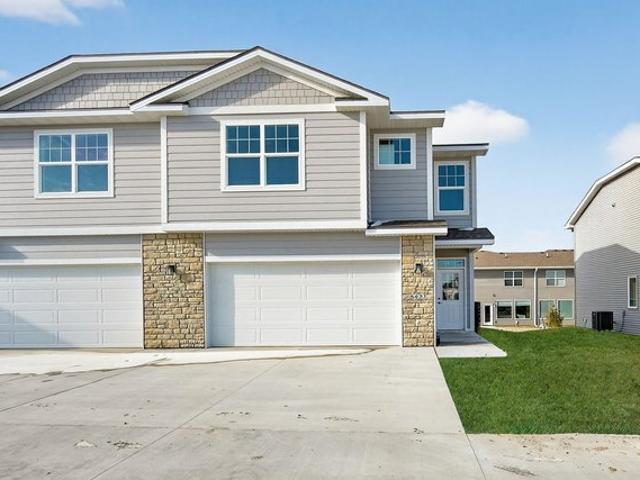 5420 rd St, Urbandale, IA 50323
