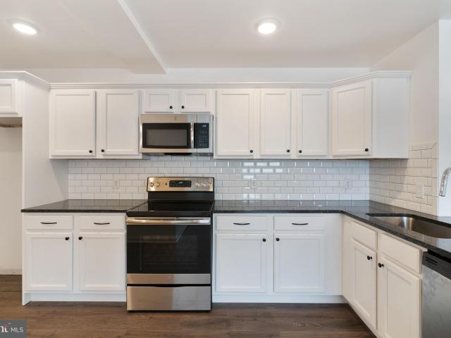 5420 Ridge Ave, Unit 301, Philadelphia, PA 19128 | MLS #PAPH2597 | Compass