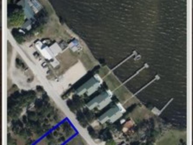 5420 Riveredge Dr, Titusville, FL 32780