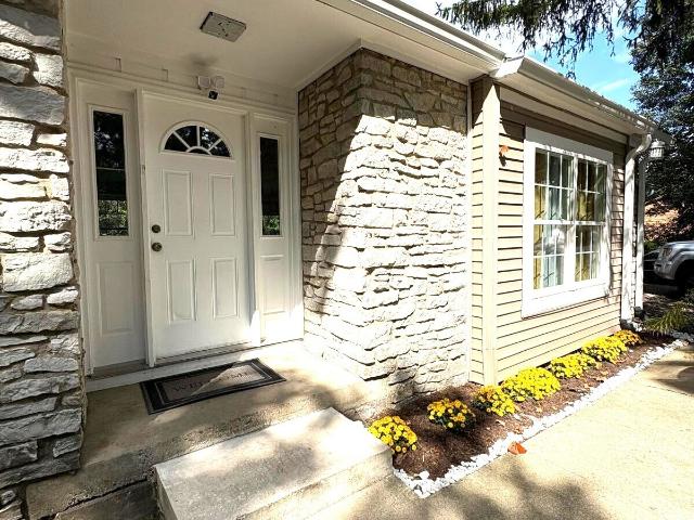 5420 W 62nd St, Indianapolis, IN 46268 | MLS #22061 | Compass