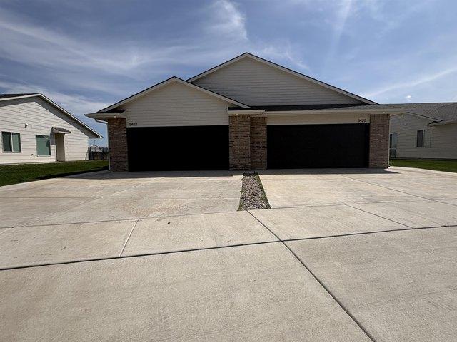 5420 5 N Sandkey Ct, Wichita, KS 67204