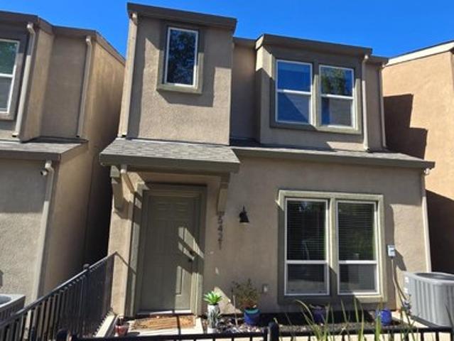 5421 College Oak Dr, Sacramento, CA 95841