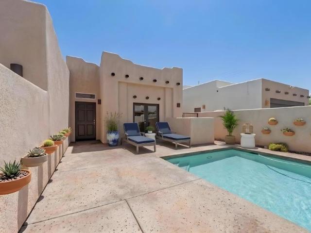 54220 Avenida Carranza