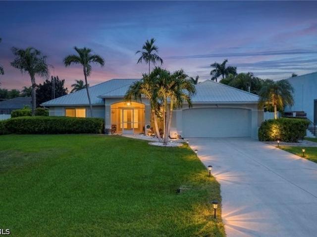 5422 Agualinda Blvd, Cape Coral, FL 33914