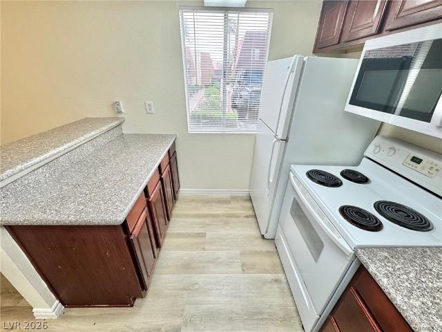 5422 River Glen Drive 377