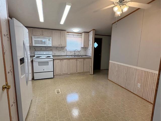 5422 Wrenn Drive
