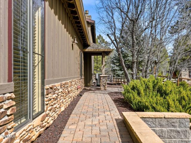 5423 Saint Andrews Drive