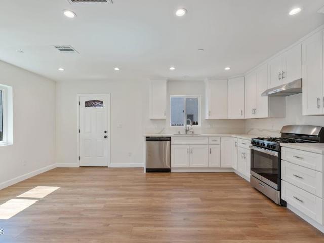 1/2 Ash Street