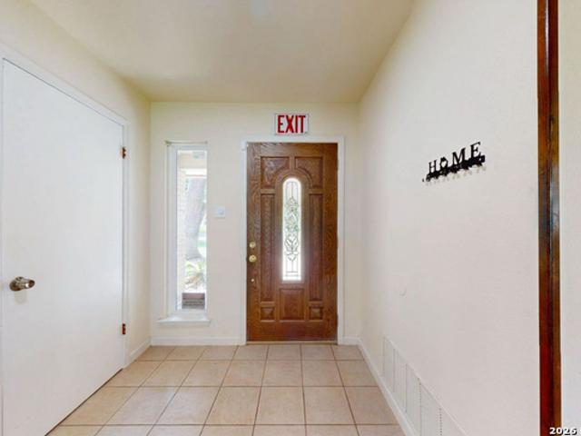 5423 Princess Diane St