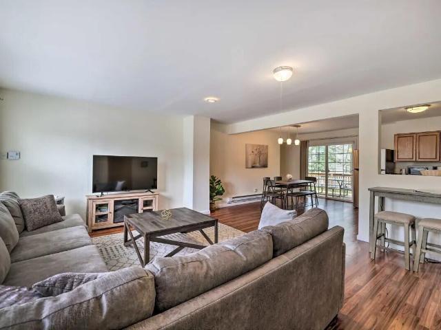542 Country Place Drive