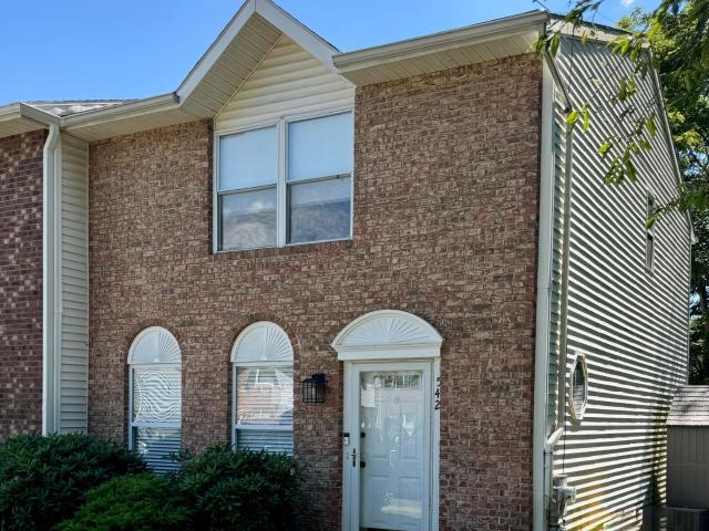 542 Clover Court