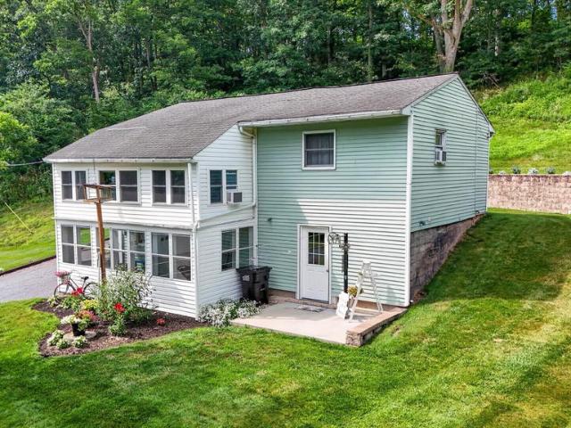 542 Honeymoon Trail Road