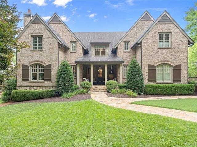 542 Hillside Dr NW, Atlanta, GA 30342