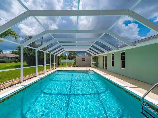 542 Lakehurst Ave NW, Port Charlotte, FL 33952 | MLS #C7512