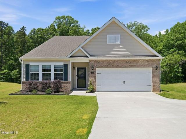 542 Little Rock Ct, Carthage, NC 28327