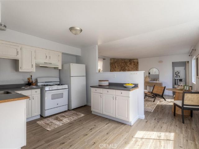 542 Manhattan Ave, Grover Beach, CA 93433 | MLS #PI26086 | Compass